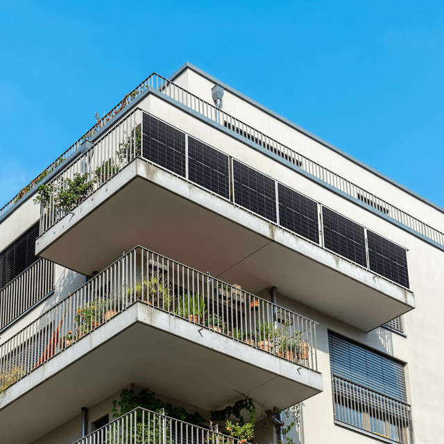Balkon-Solaranlage kaufen Grüner Strom direkt vom Balkon