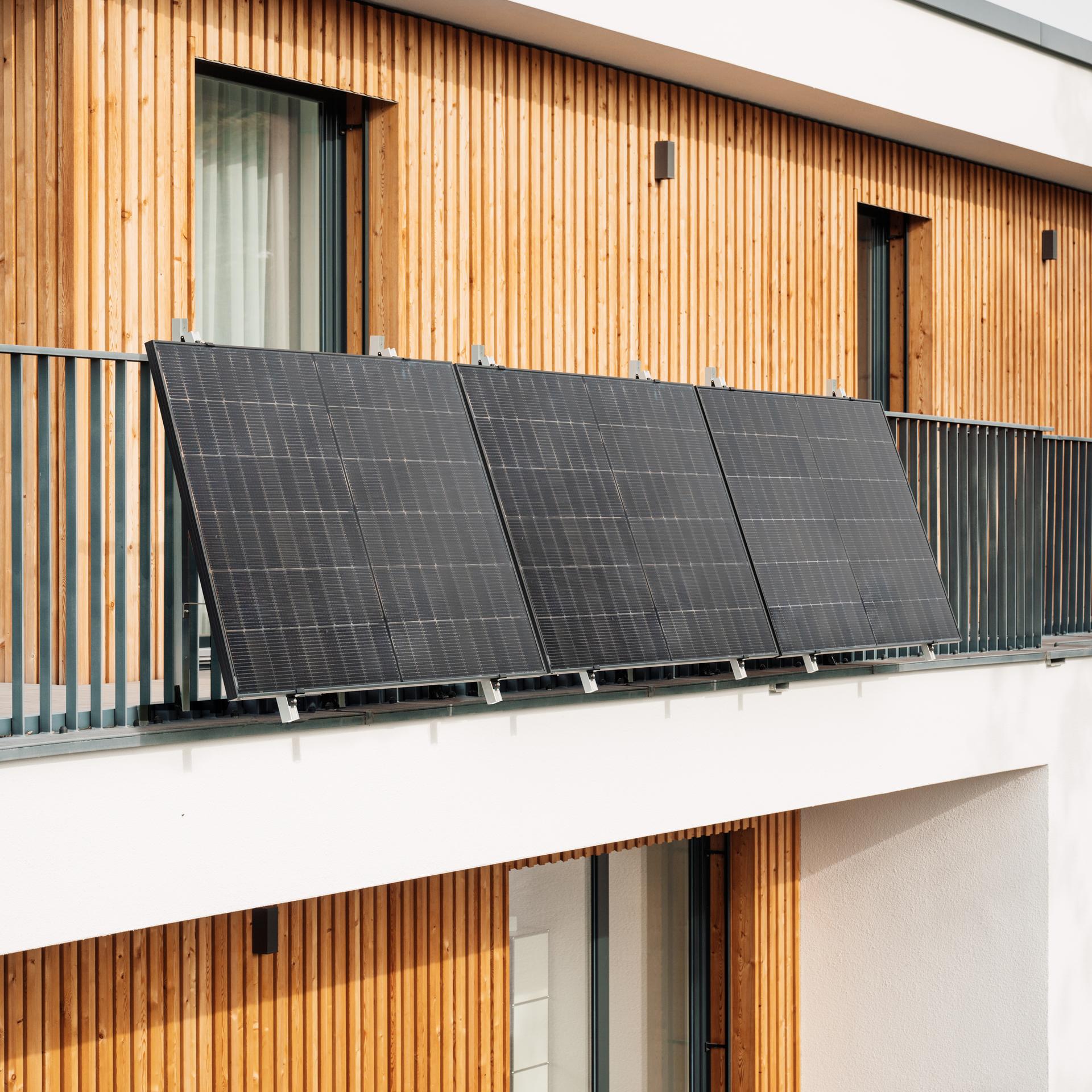 Balkon-Solaranlage kaufen Grüner Strom direkt vom Balkon